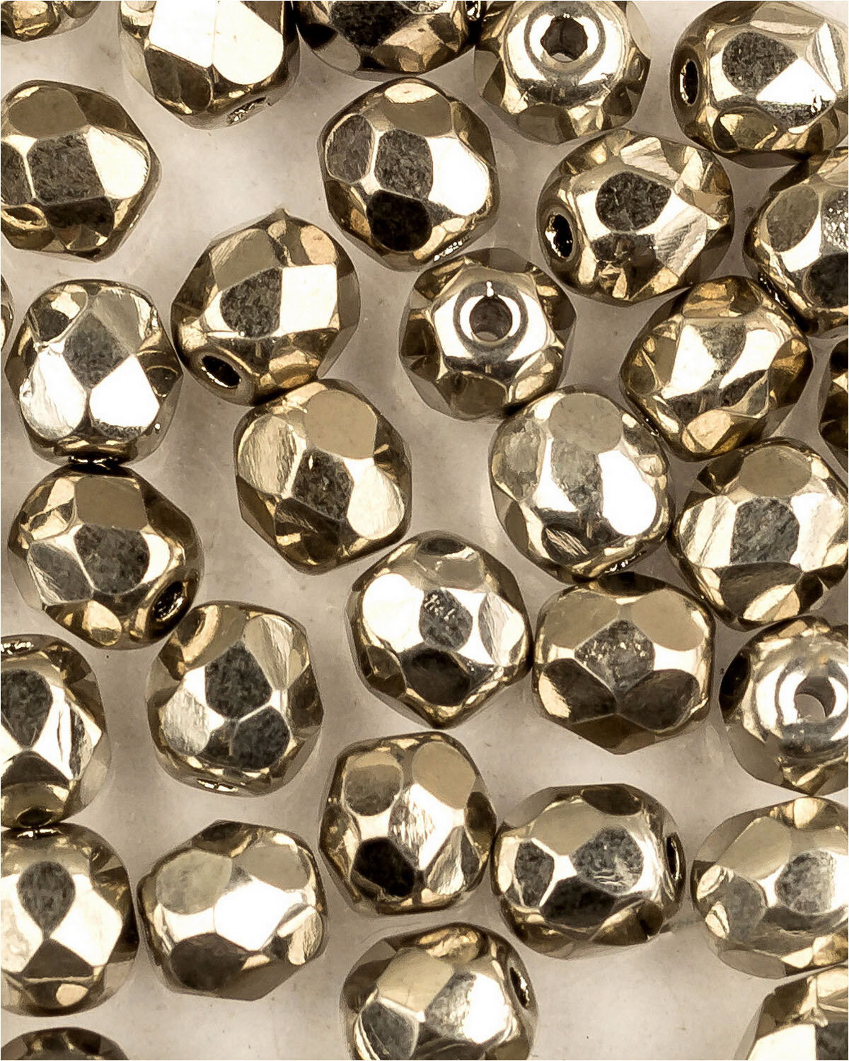 Стеклянные чешские бусины, граненые круглые, Fire polished 4 мм, Crystal Argentic Full, 50 шт.