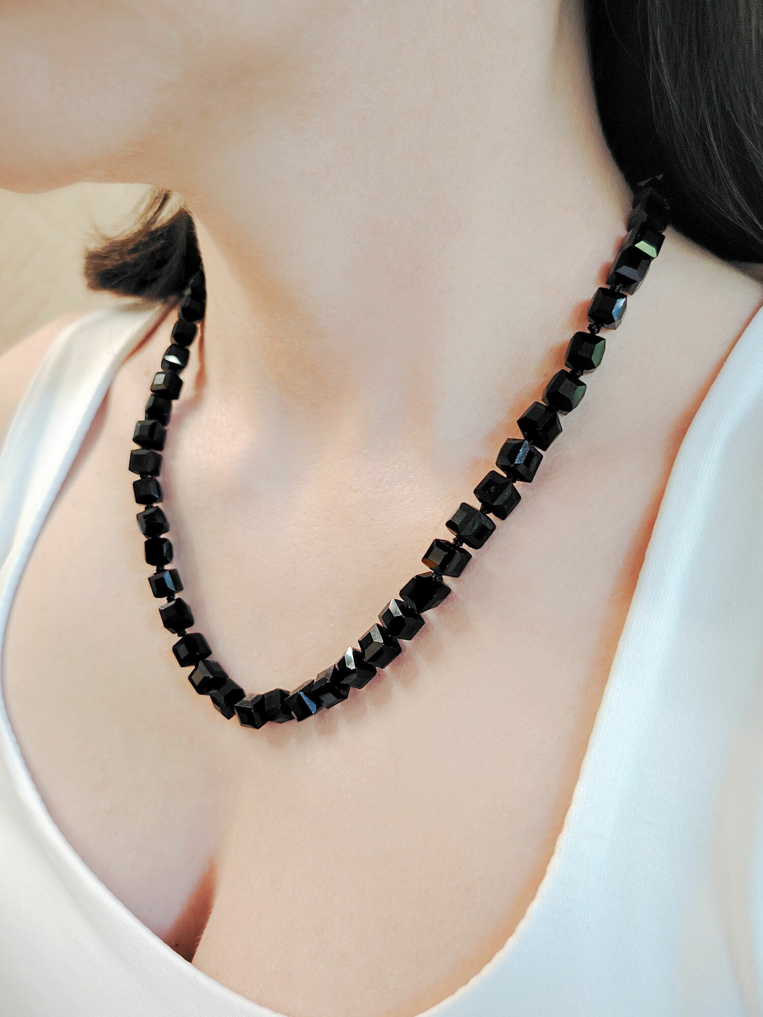 Колье, стекло