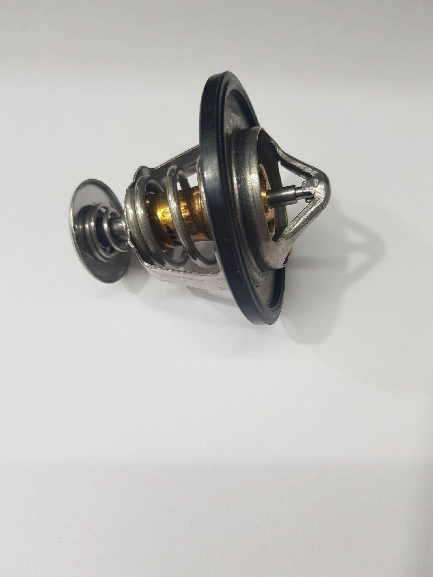 Термостат LUZAR Geely Emgrand EC7 [1.8 16V CVT хетчбэк]