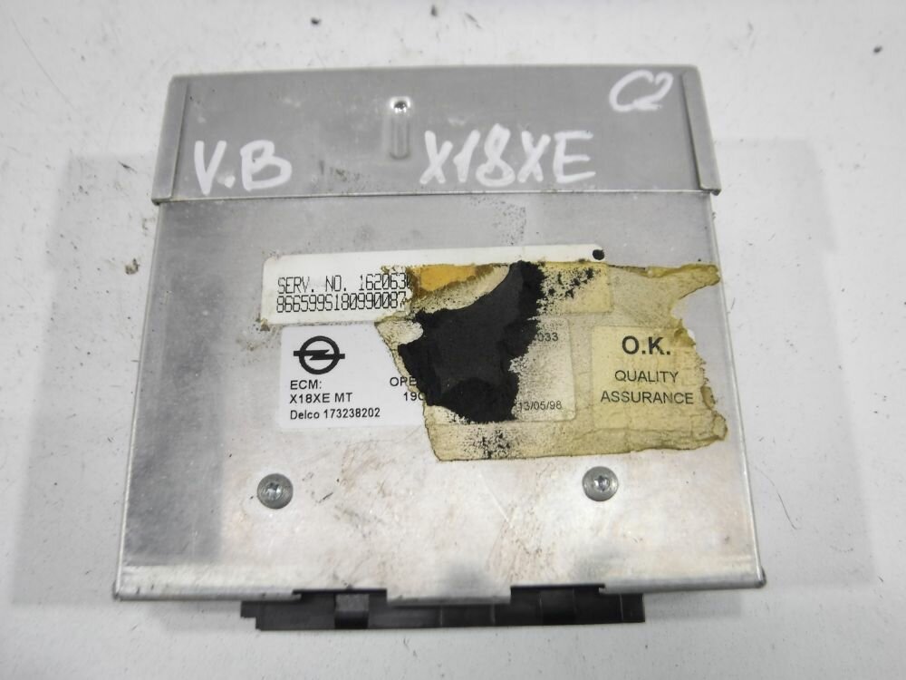 Блок управления двигателем Opel Vectra B 16206304