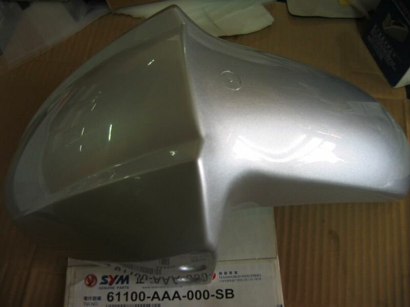 Крыло переднее серебристый_S-880 SYM JetNaked 50 Jet 4 125 Jet 4 50 Orbit 50 Orbit 125, арт. 61100-AAA-000-SB
