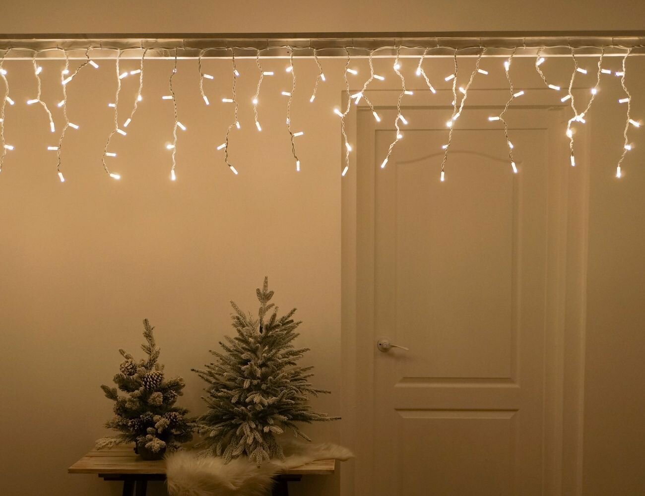 Светодиодная гирлянда Бахрома Profi Rubber 3.1*0.5 м, 120 теплых белых LED ламп, мерцание, белый каучук+ПВХ, соединяемая, IP65, Winter Deco 4080173