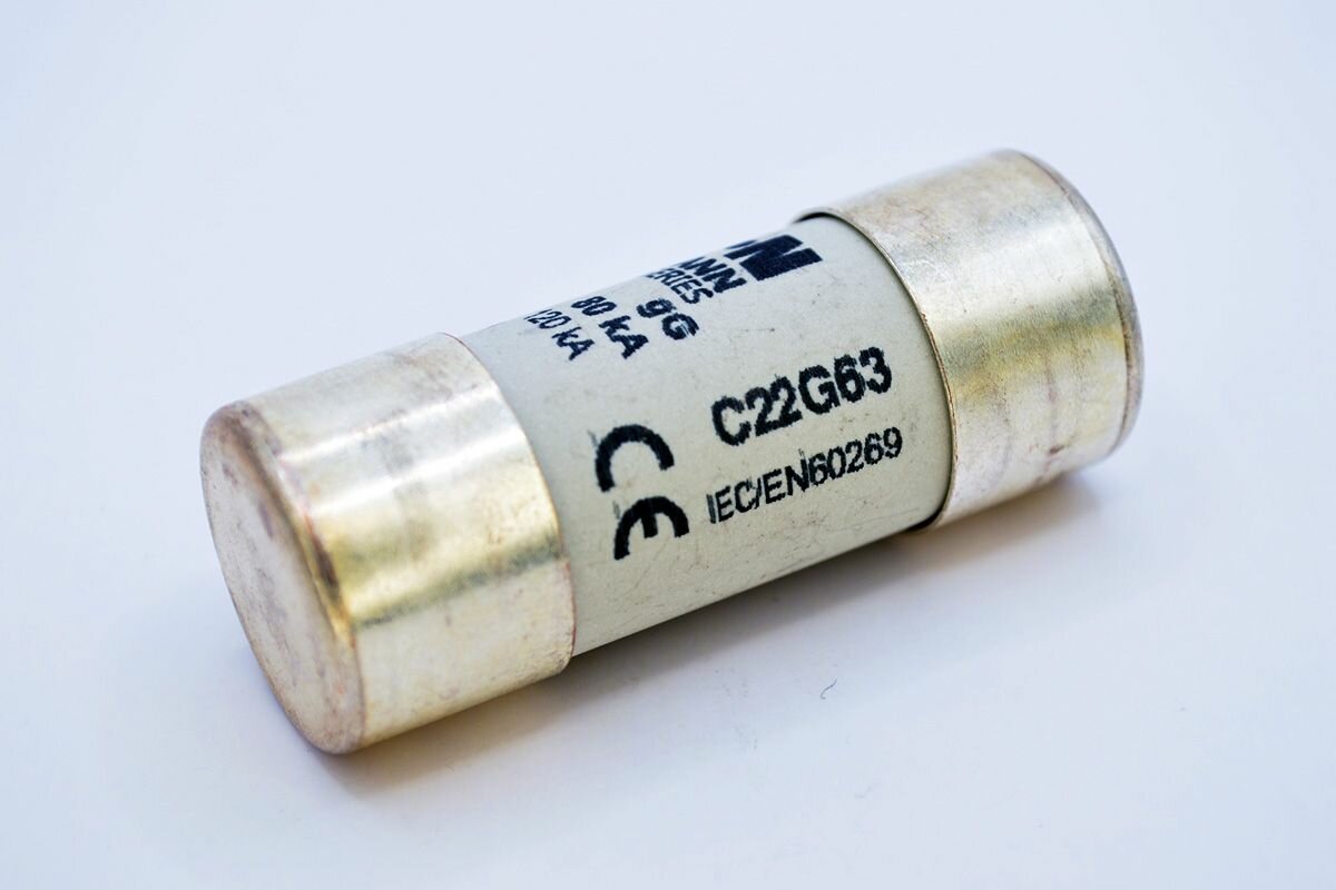 Предохранитель BUSSMANN C22G63 Предохранитель с характеристикой GG 63А 690VAC 22х58мм 1шт