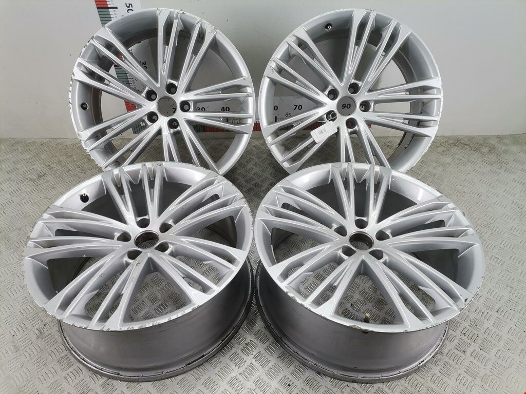 Диск литой Audi Q7 4M 4K8601025F арт. 2209339