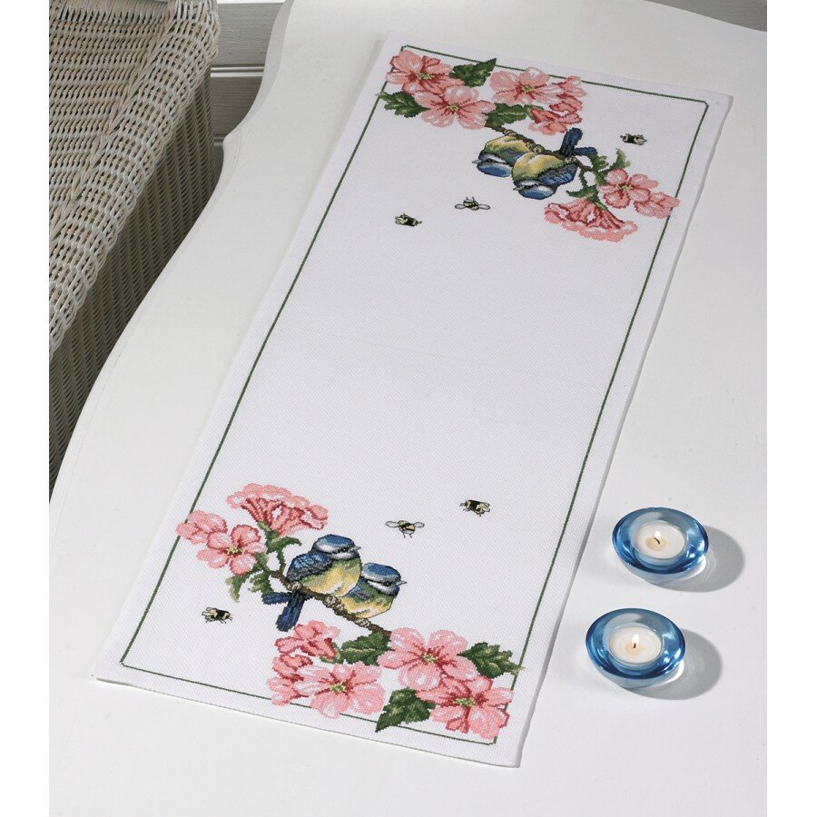 Дорожка Синицы в цветах набор для вышивания 33 х 87 см PERMIN 68-6119