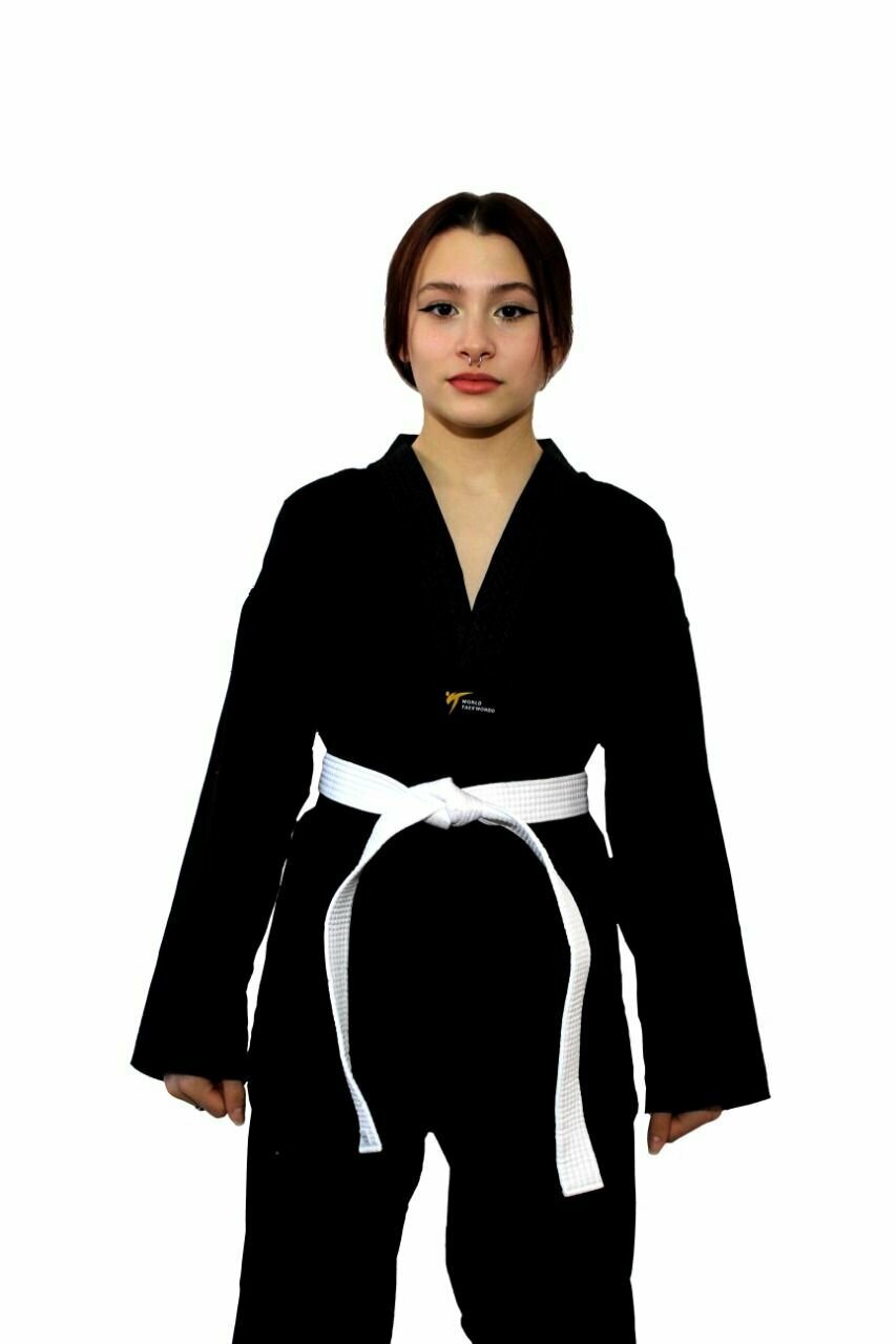 Кимоно с поясом для тхэквондо