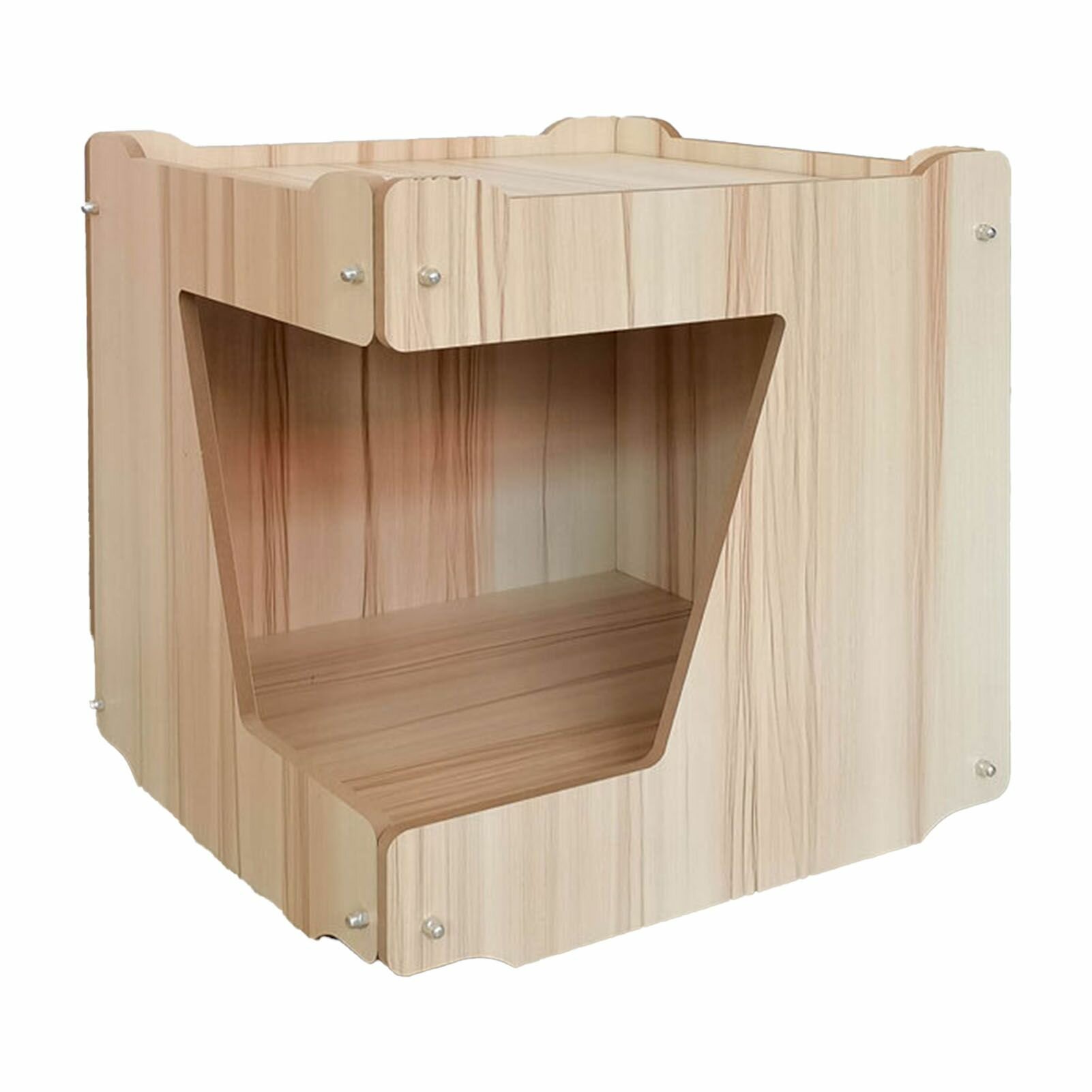 Деревянный дом для кошек