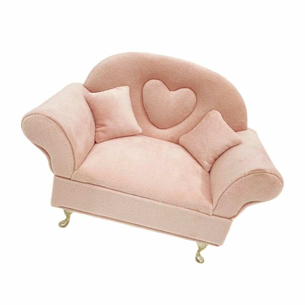 Миниатюрный диван для кукольного домика