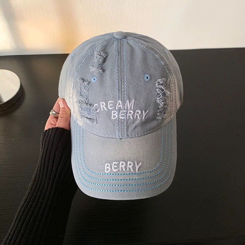 Бейсболка красного цвета с вышитыми буквами в американском стиле для женщин на весну и лето, кепка с широкими полями, открывающая лицо, маленькая универсальная шляпа