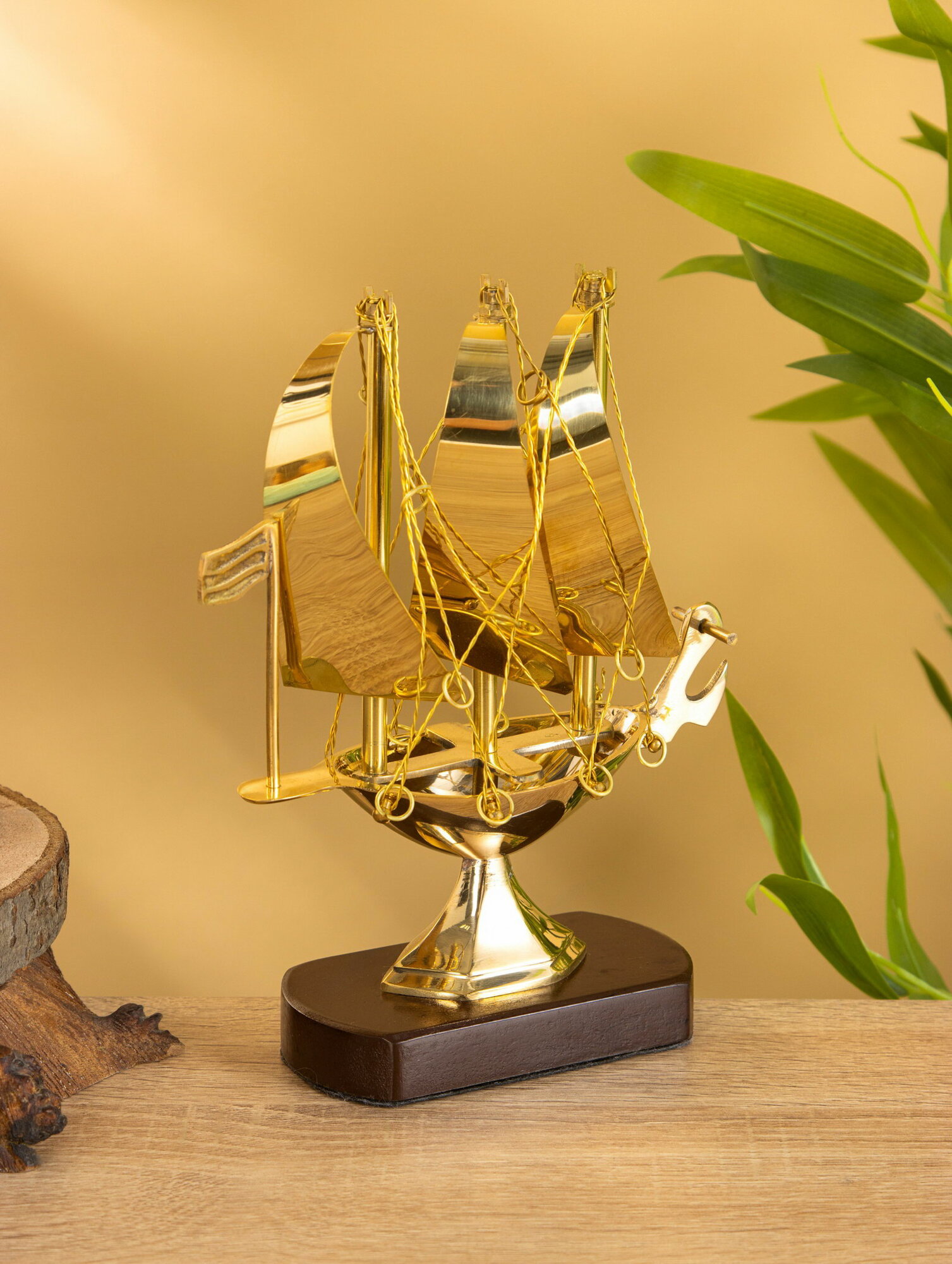 Корабль сувенирный, 14x6x21 см, латунь, цвет: золотистый, цвет борта: золотистый