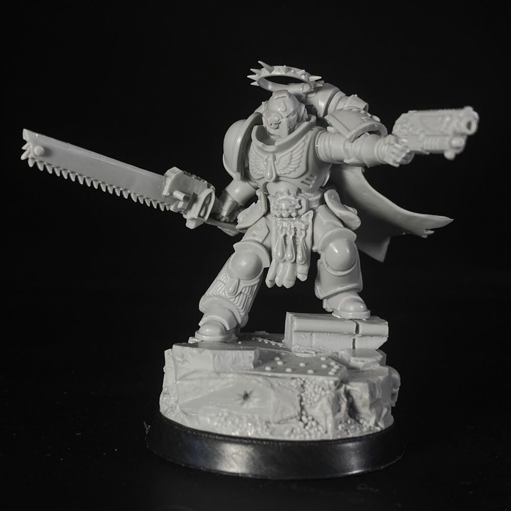 Blood Angels Lieutenant with sawsword Original conversion миниатюра по вселенной warhammer 40000