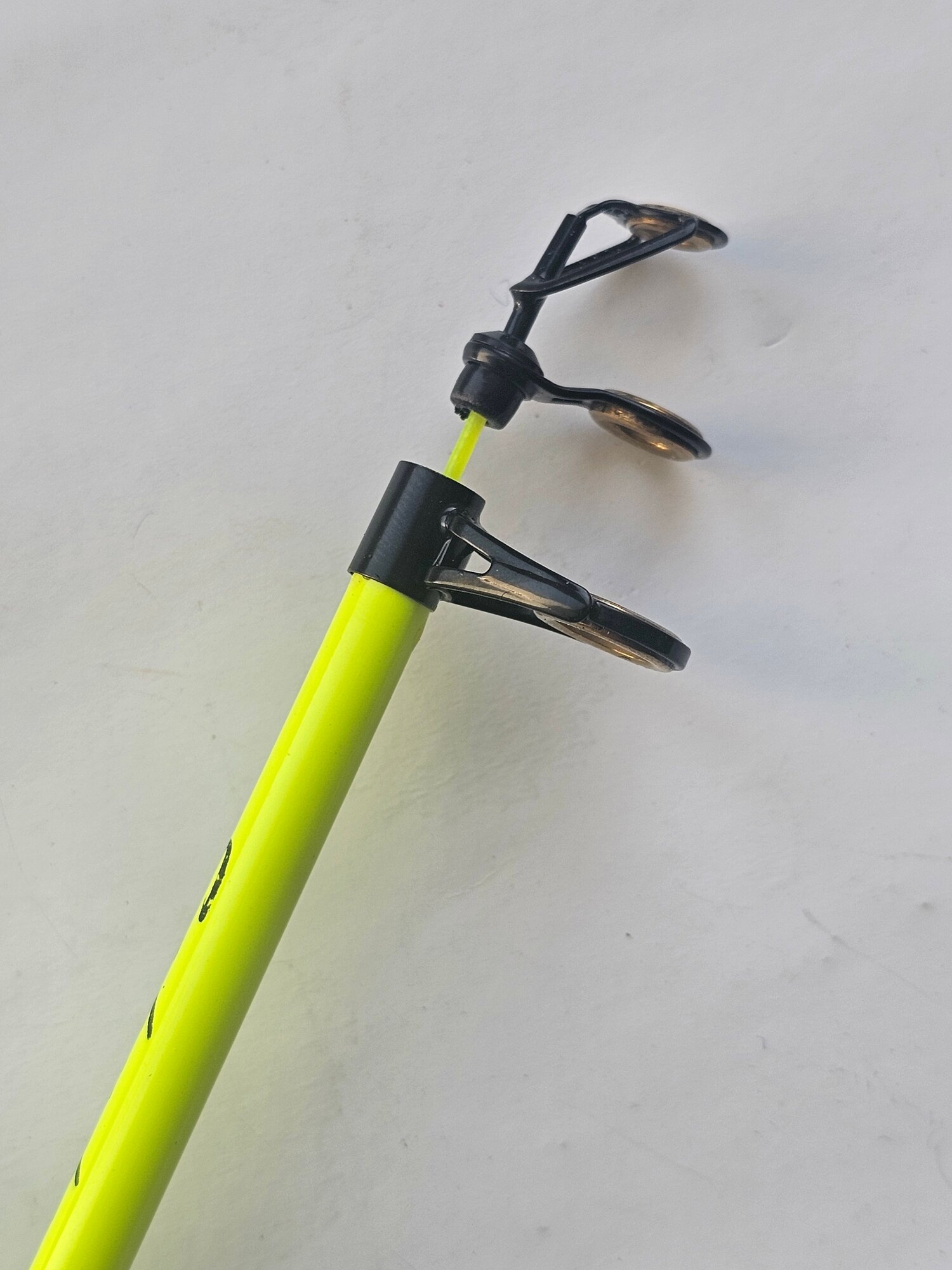 Удочка для зимней рыбалки, удилище рыболовное телескопическое 3 кольца, 54 cм, рукоятка 32 см с катушкодержателем , 47 г