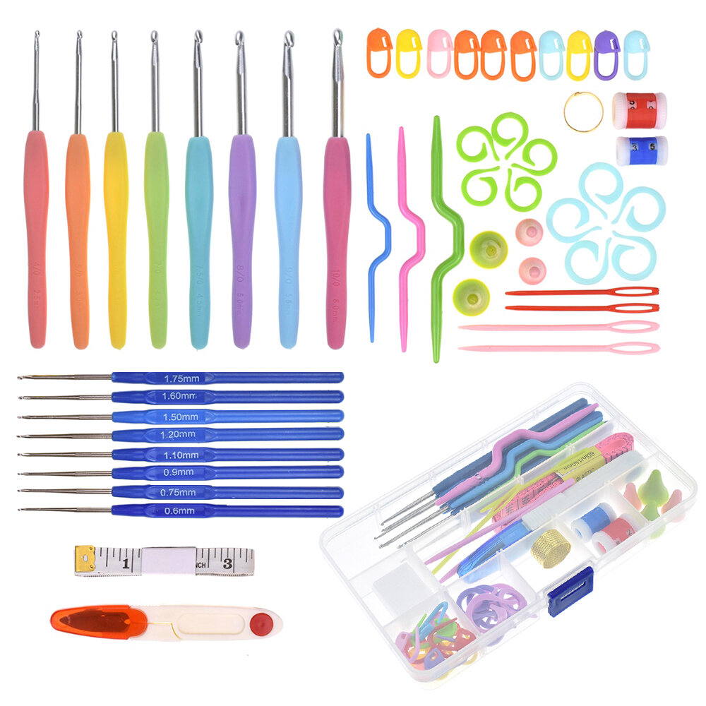 Набор крючков для вязания 53 шт с кейсом, эргономичными ручками, крючками для вязания, пряжи, инструментами для ручного вязания: 8 цветных крючков (2.5-6.0мм), 8 синих крючков (0.6-1.75мм), 20 маркеров, 4 пластиковых иголок для пряжи, 4 защиты