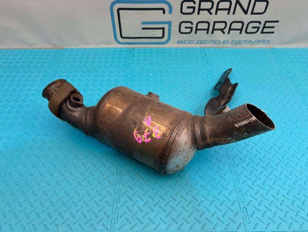 Катализатор Mercedes-Benz E-Class 2009 W212 272.952 3.0 OEM A2124902919