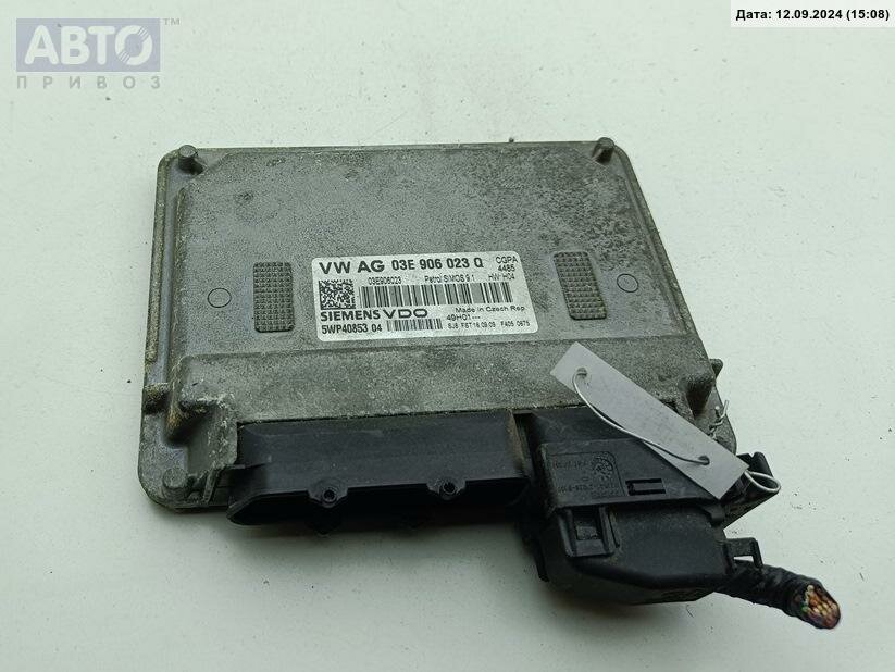 Блок управления двигателем (ДВС) Skoda Fabia mk2 (5J) 2007-2014