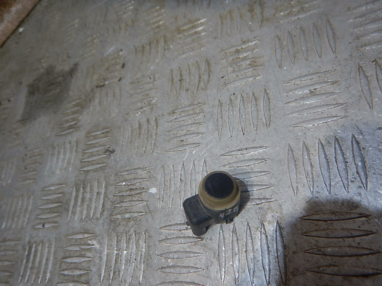 Б/У Датчик парковки, Nissan (Ниссан)-QUASHQAI (13-) NISSAN QUASHQAI (13-) Деформация. 428500 NISSAN арт. 284422728R