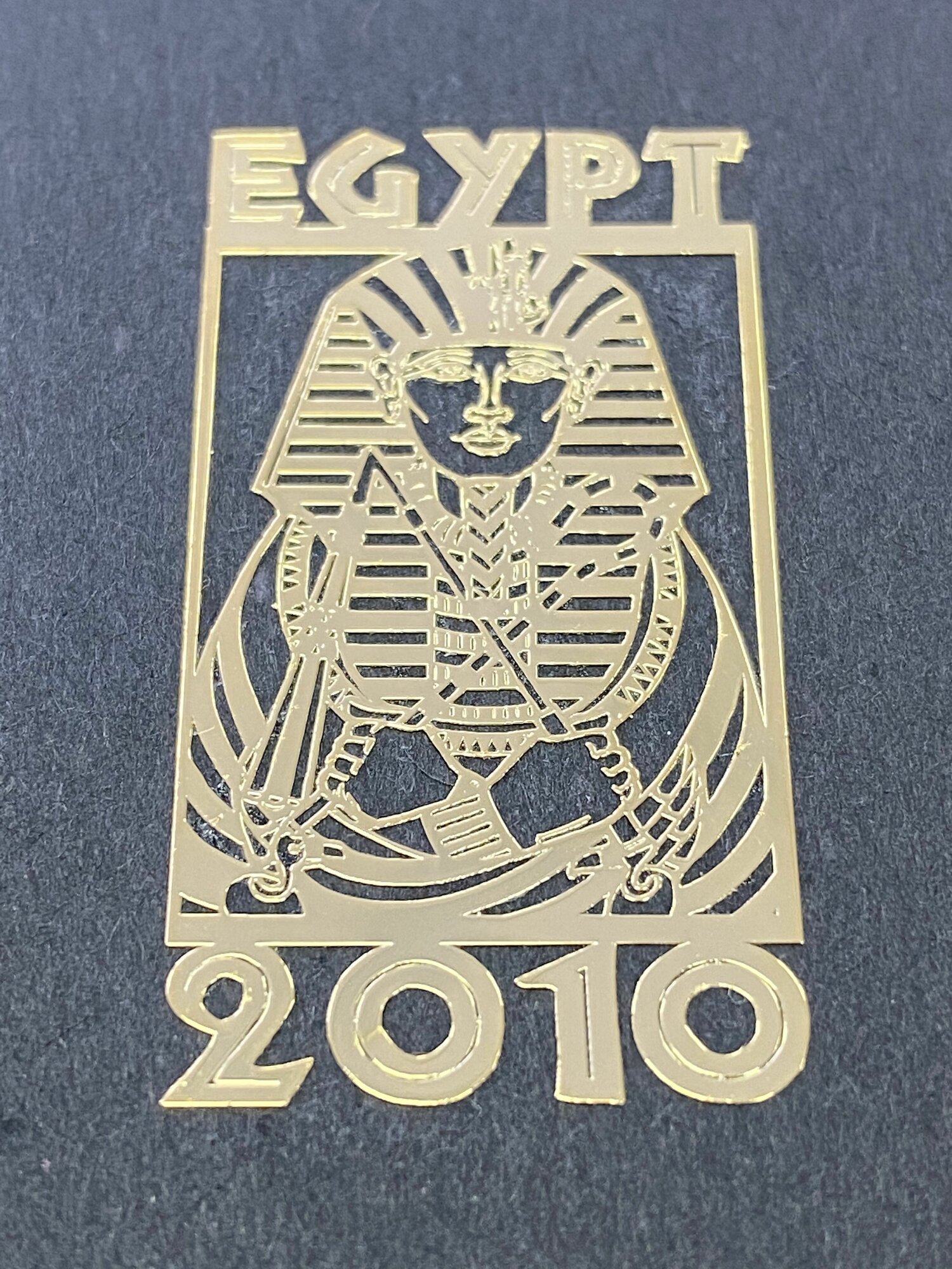 Ювелирная золотая наклейка "Фараон Древнего Египта из VXIII династии", размер 26х35 мм, бренд Biryukov