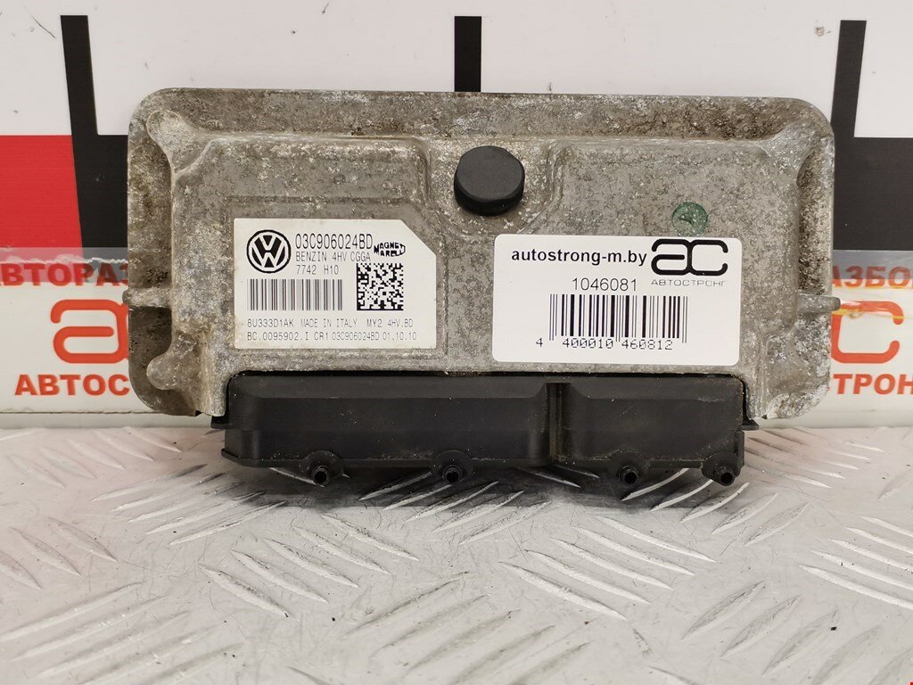 Блок управления двигателем Volkswagen Golf 6 03C906024BD арт. 1046081