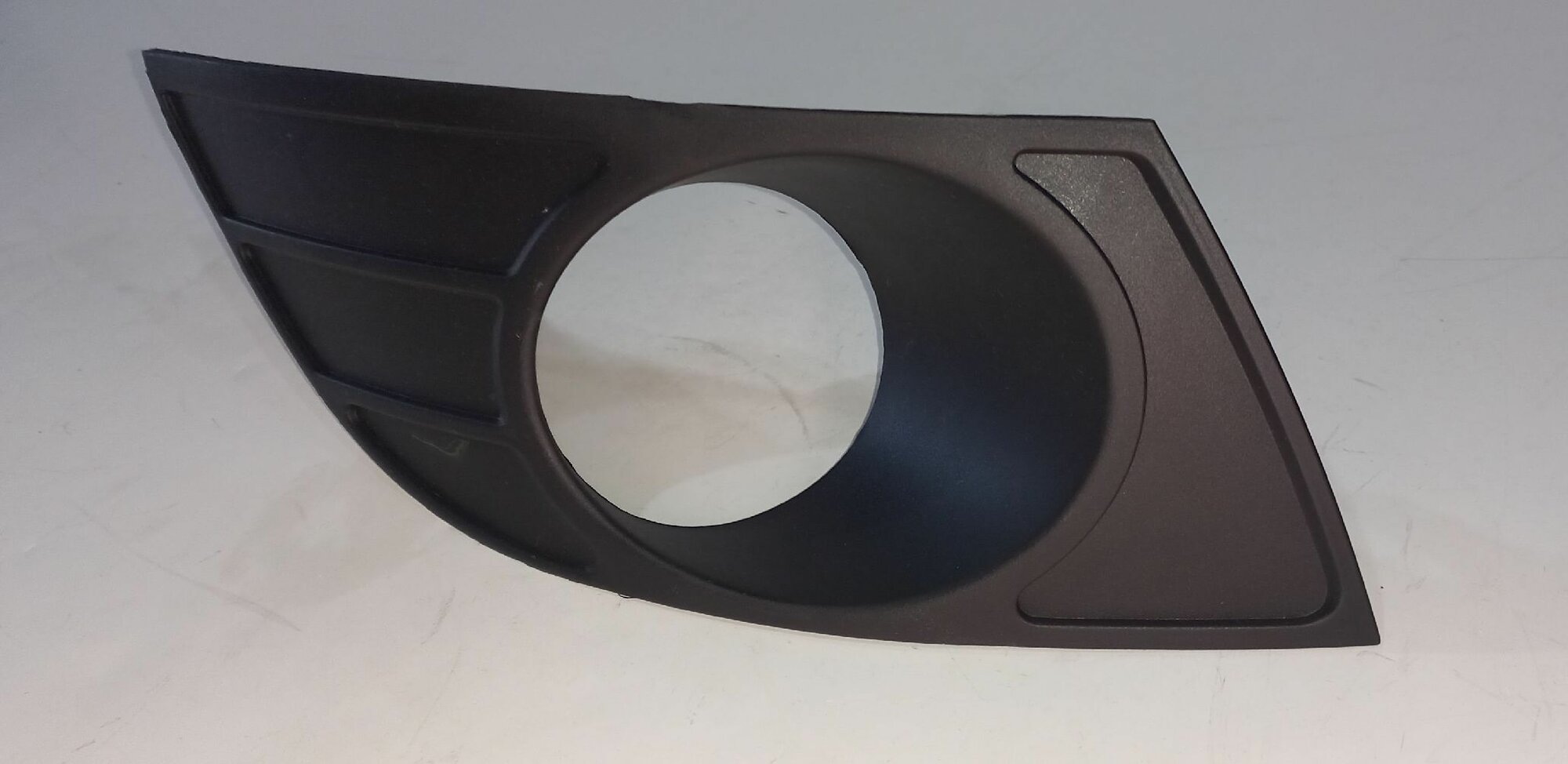 Решетка фары противотуманной правой Lifan Cebrium [1.8 16V 5MT седан] C2803143