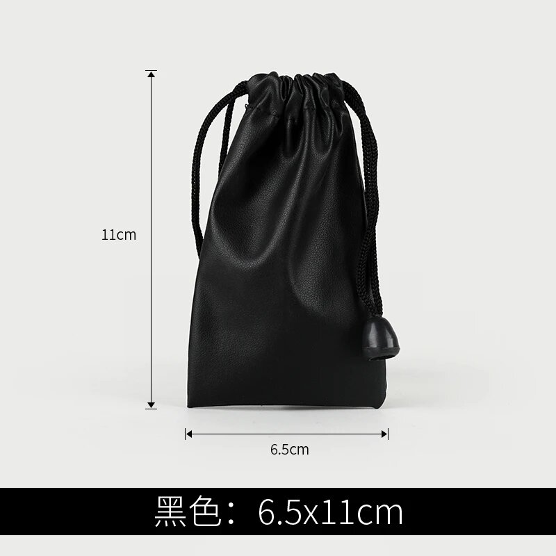Черный мешочек из полиуретана 6.5x11см