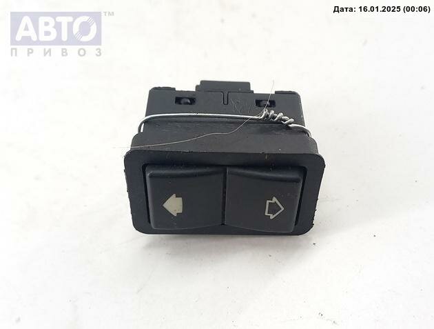 Кнопка стеклоподъемника переднего правого BMW 5 E39 (1995-2003)