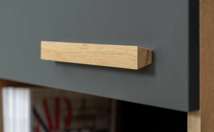 Мебельная ручка-дуб , 130/96 мм , 5 шт