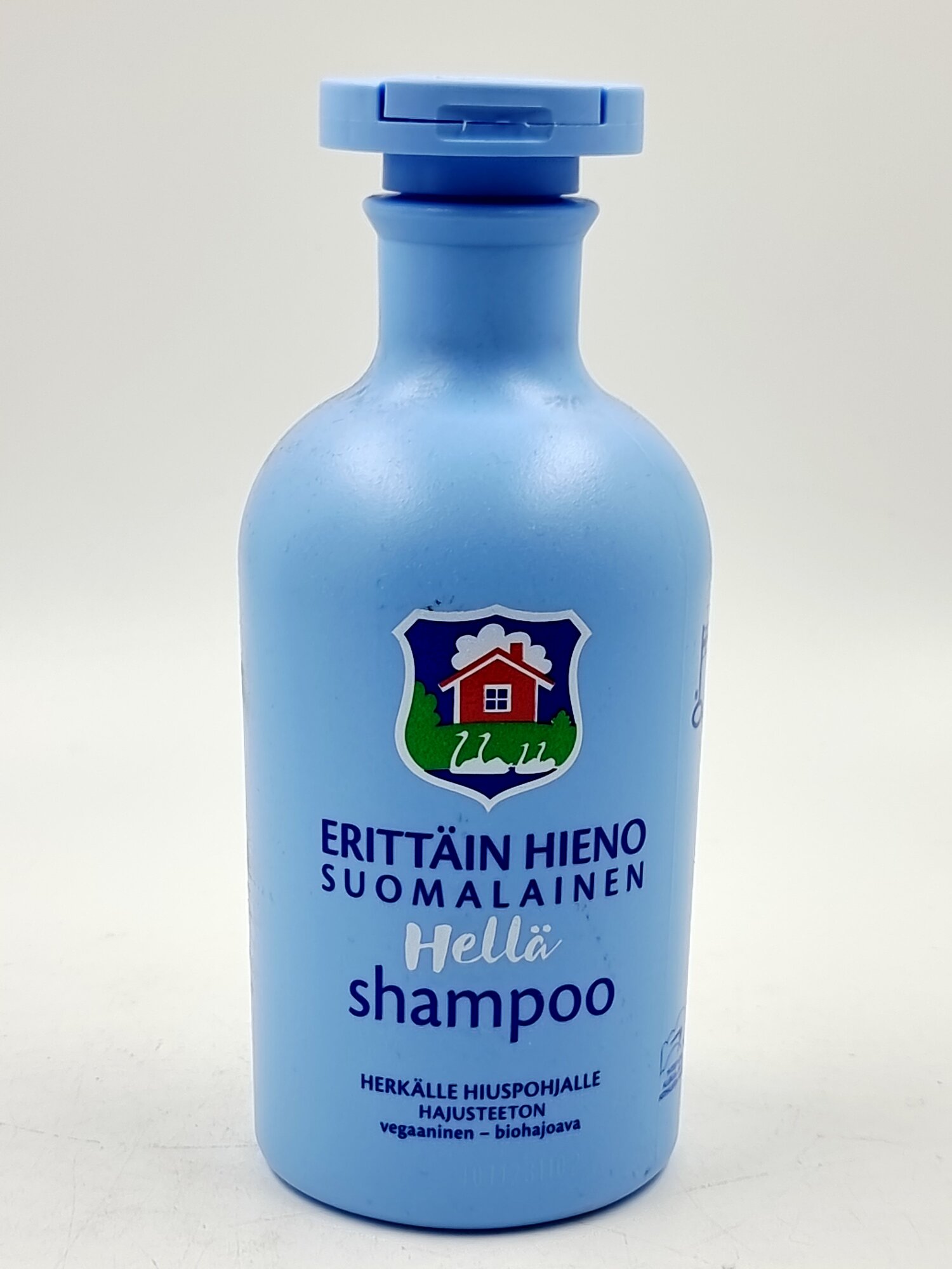 Erittain Hieno Шампунь Hella без отдушек с бетаином, 300 мл (из Финляндии)