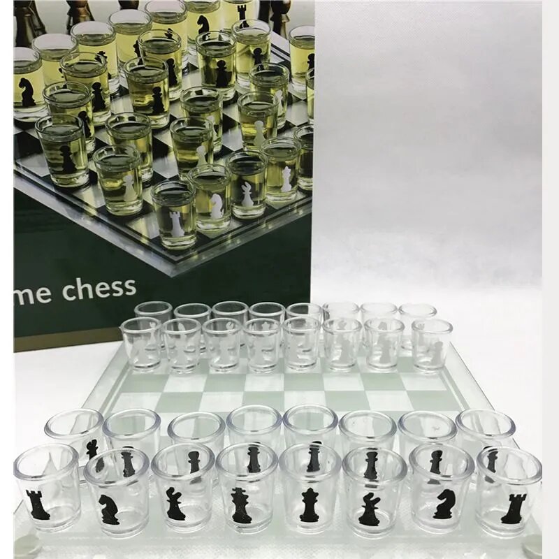 Набор для алкогольных игр Шашки Пьяные Chess Board 25x25см стеклянные рюмки