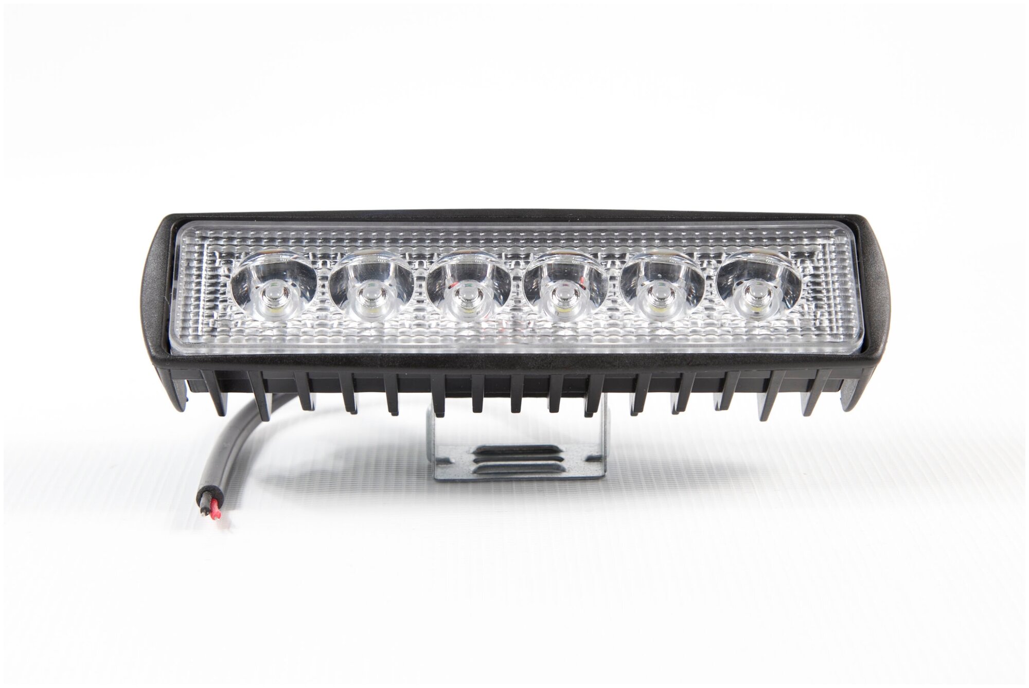 Фара LED 146*40*35мм, 12-24V, 6 светодиодов, направленный свет