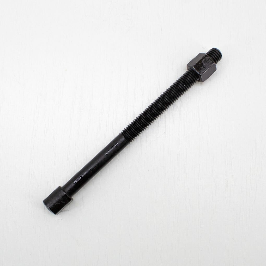 Центральный болт рессоры диаметр 10, длина 135, головка 14*15, GTP