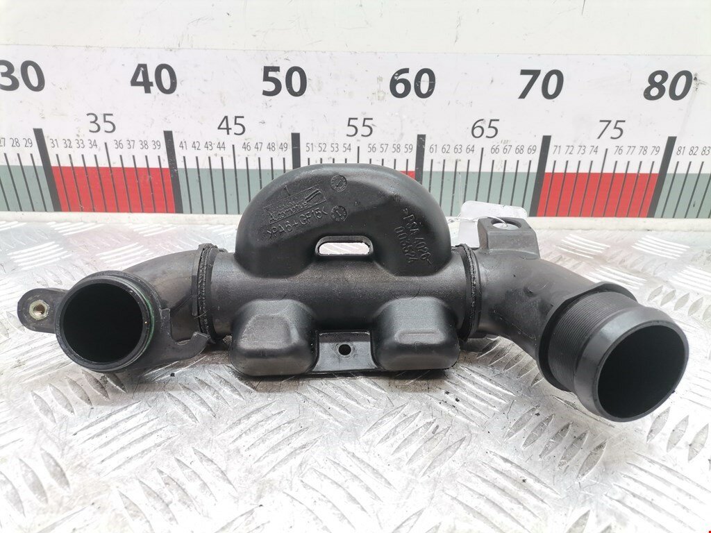 Патрубок турбины Mazda 3 BK арт. 2072090