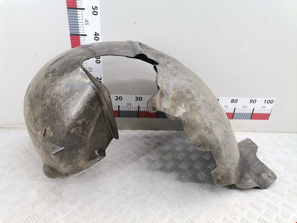 Подкрылок (защита крыла) передний правый Audi TT 8J 8J0821172B арт. 1817379