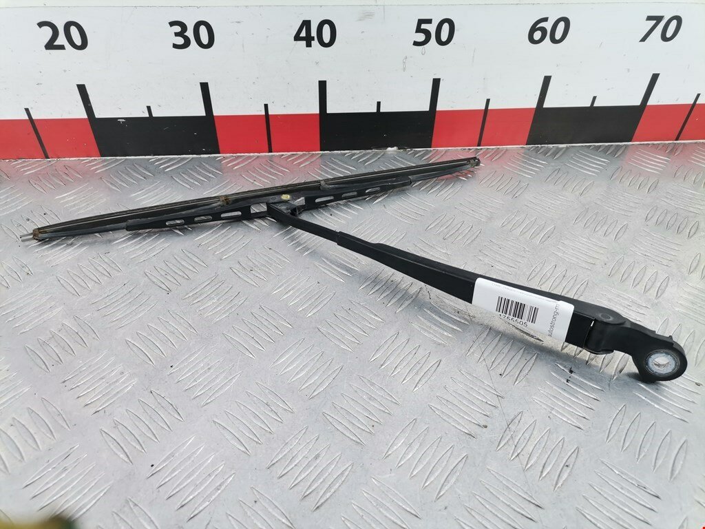 Поводок стеклоочистителя заднего Volkswagen Golf 4 1J9955707 арт. 1755505