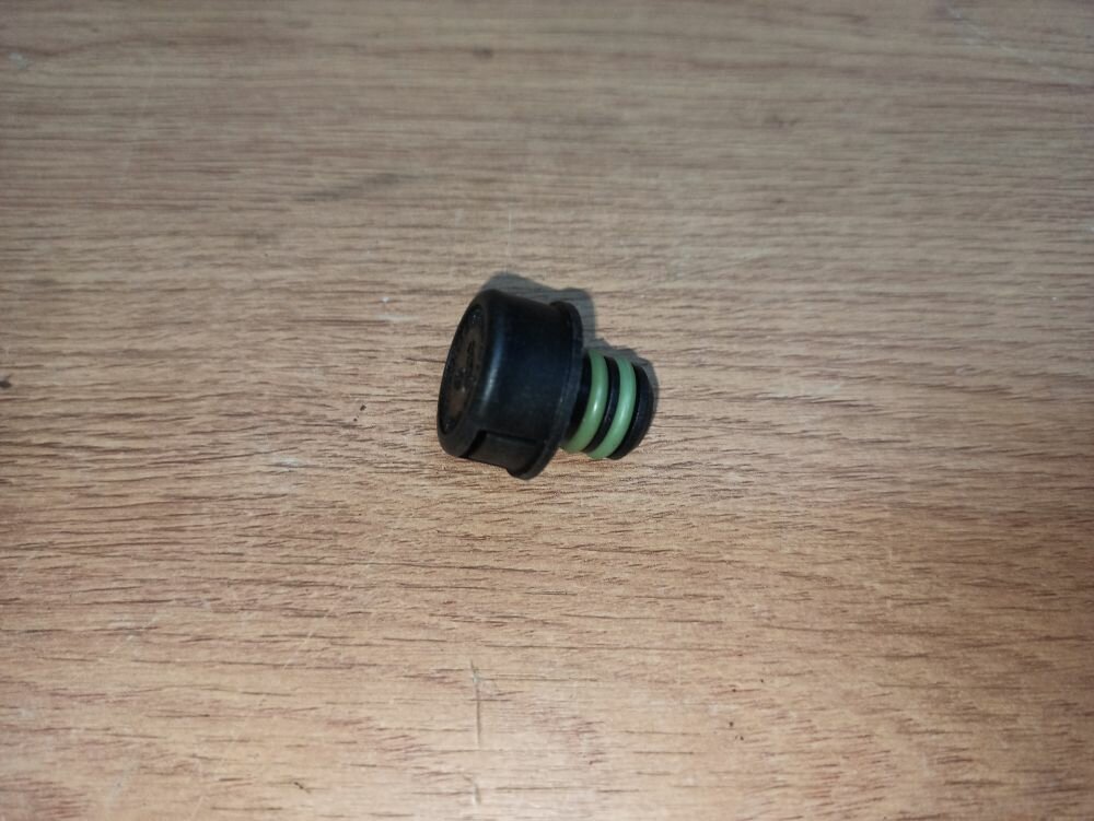 Заглушка 01M321432A VAG