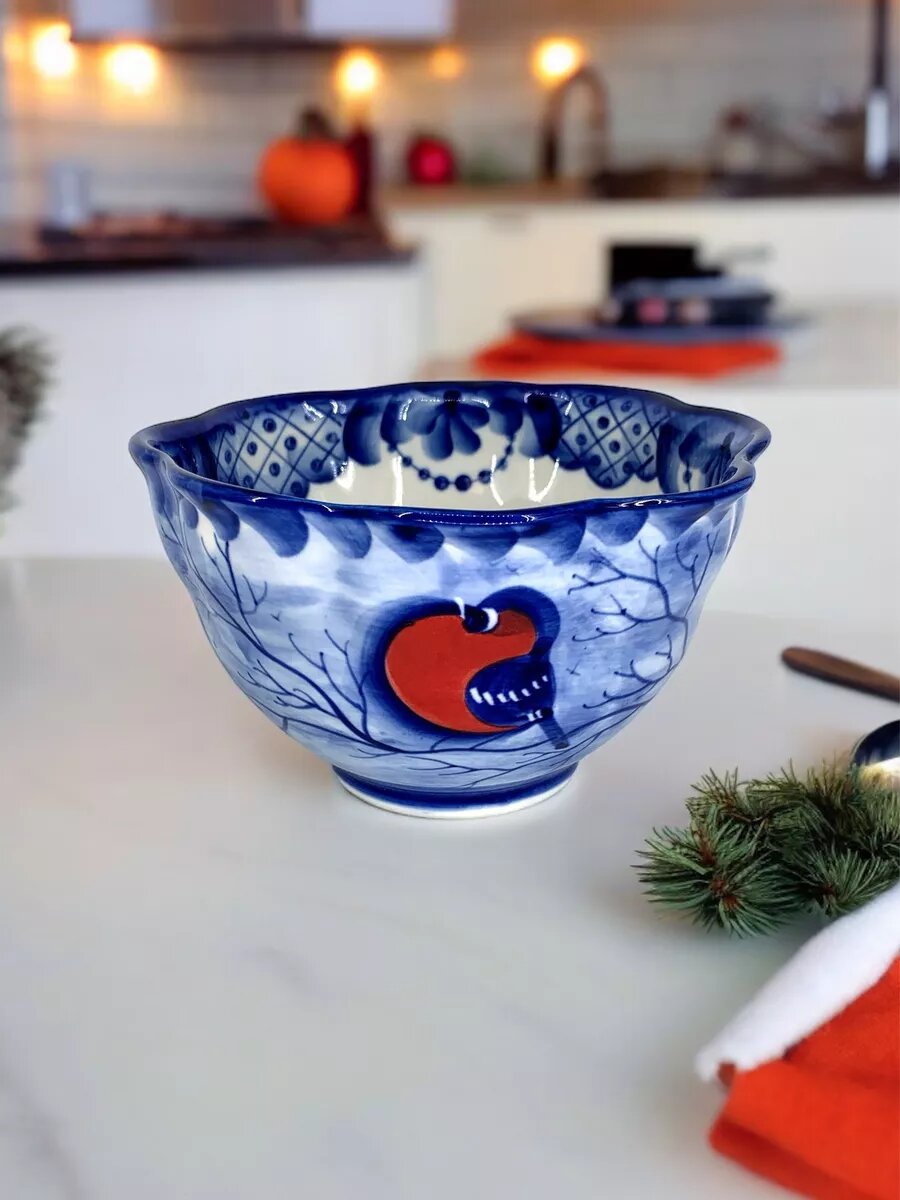 Салатник фарфоровый "Снегири"