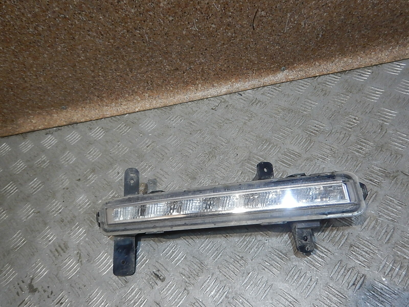 Б/У Фара дневного света левая (ходовые огни), Haval (Хавейл)-H2 (14-) Haval H2 (14-) Мелкие царапины. 431664 HAVAL арт. ...