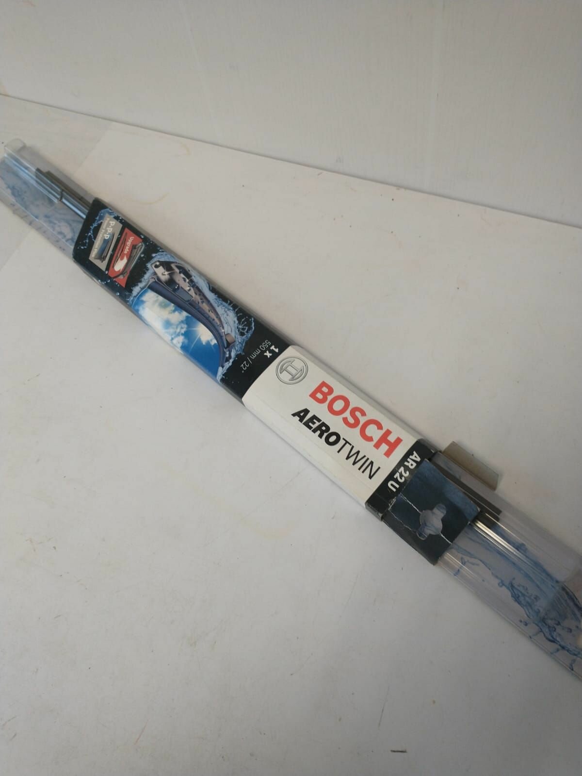 Bosch Щетка стеклоочистителя "Aerotwin AR22U (3397008537)" (Бескаркасная), 550 мм