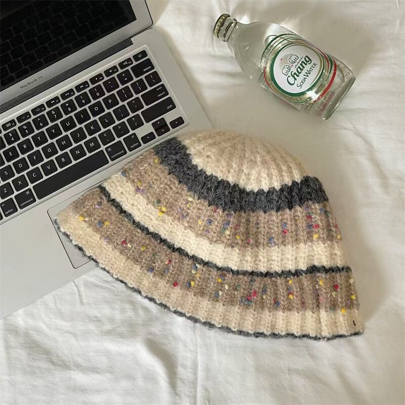 Шапка для женщин