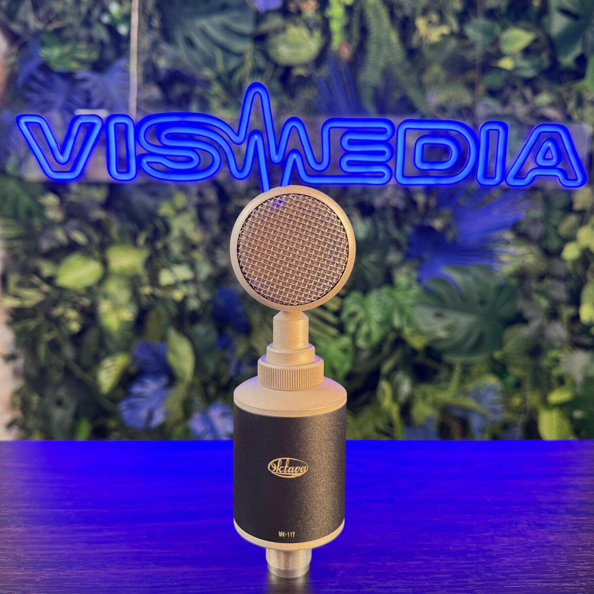 Микрофон Октава MK-117 чёрный, конденсаторный, для профессионального использования, в картонной упаковке