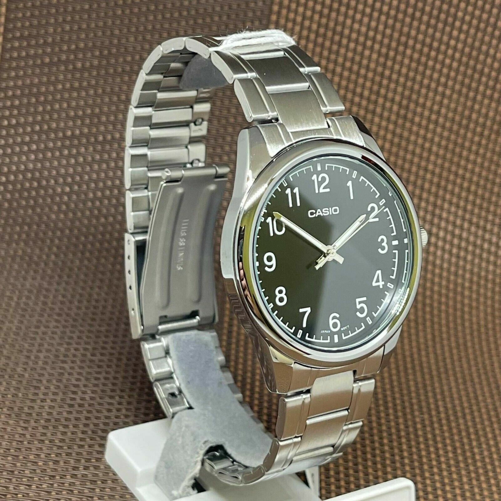 Наручные часы CASIO Collection, серебряный, черный — фото 1