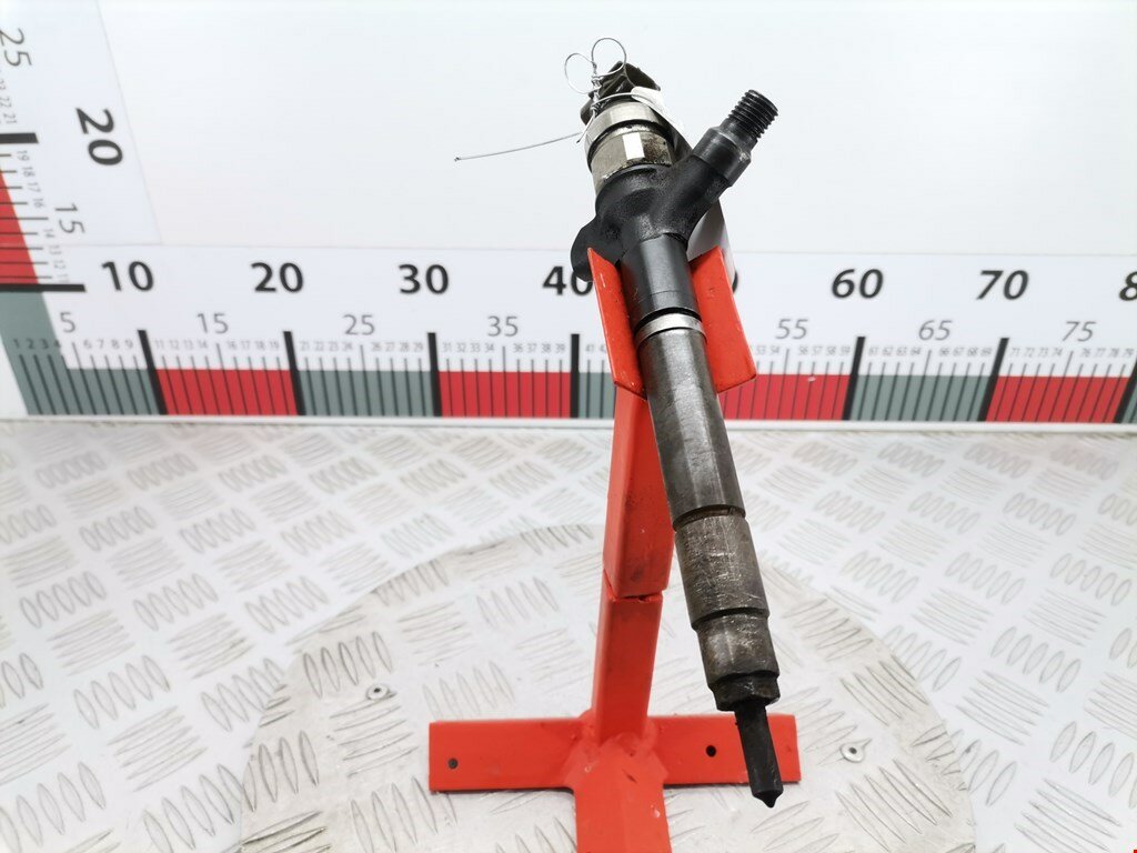 Форсунка дизельная электрическая Toyota Avensis 2 (T250) 2367009280 арт. 1977590