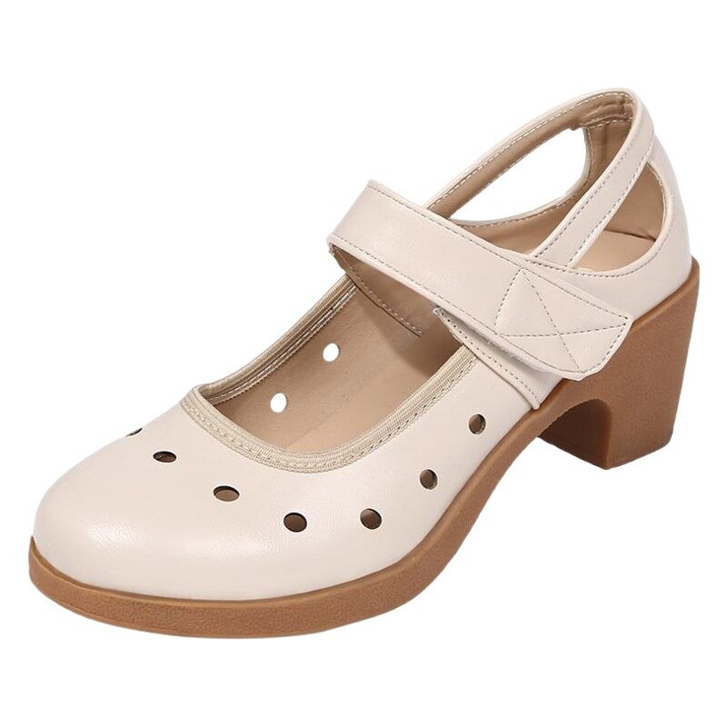 Спортивные туфли