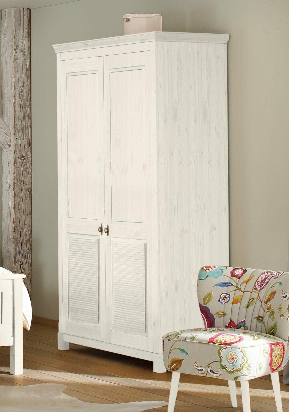 Шкаф для одежды ММЦ Спальня Рауна 20 (белый воск УКВ) из массива сосны