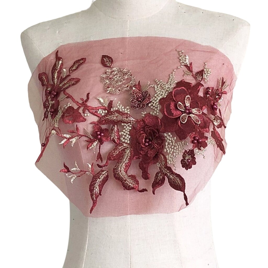 Пришивные нашивки в виде цветов с вышивкой пайетками для удобства создания поделок из полиэстера