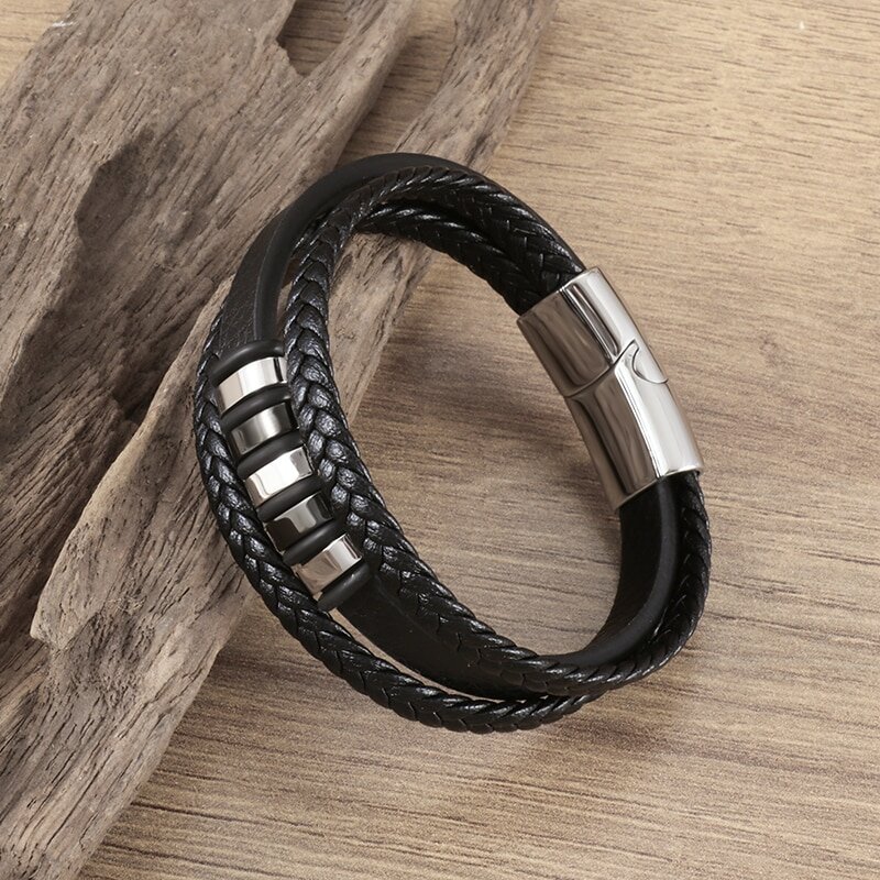 Плетеный браслет