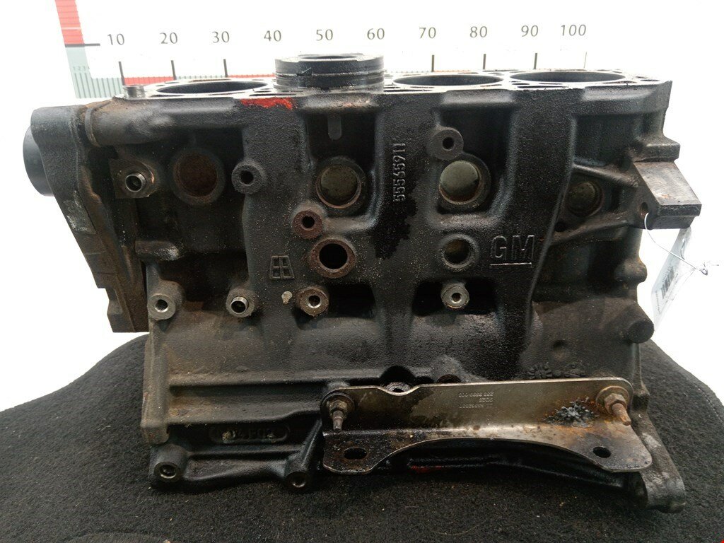 Блок двигателя (блок цилиндров) Opel Insignia 1 55565911 арт. 2202545