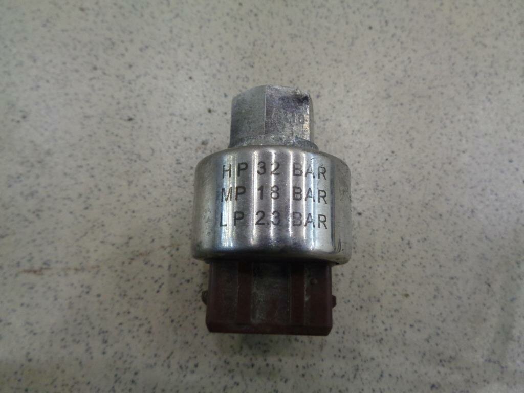 Датчик кондиционера от Iran Khodro Samand 2003>