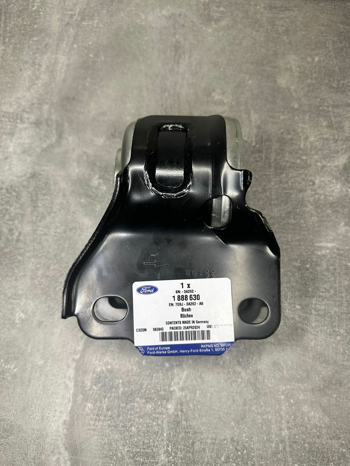 1888630 Оригинальный Сайлентблок переднего рычага