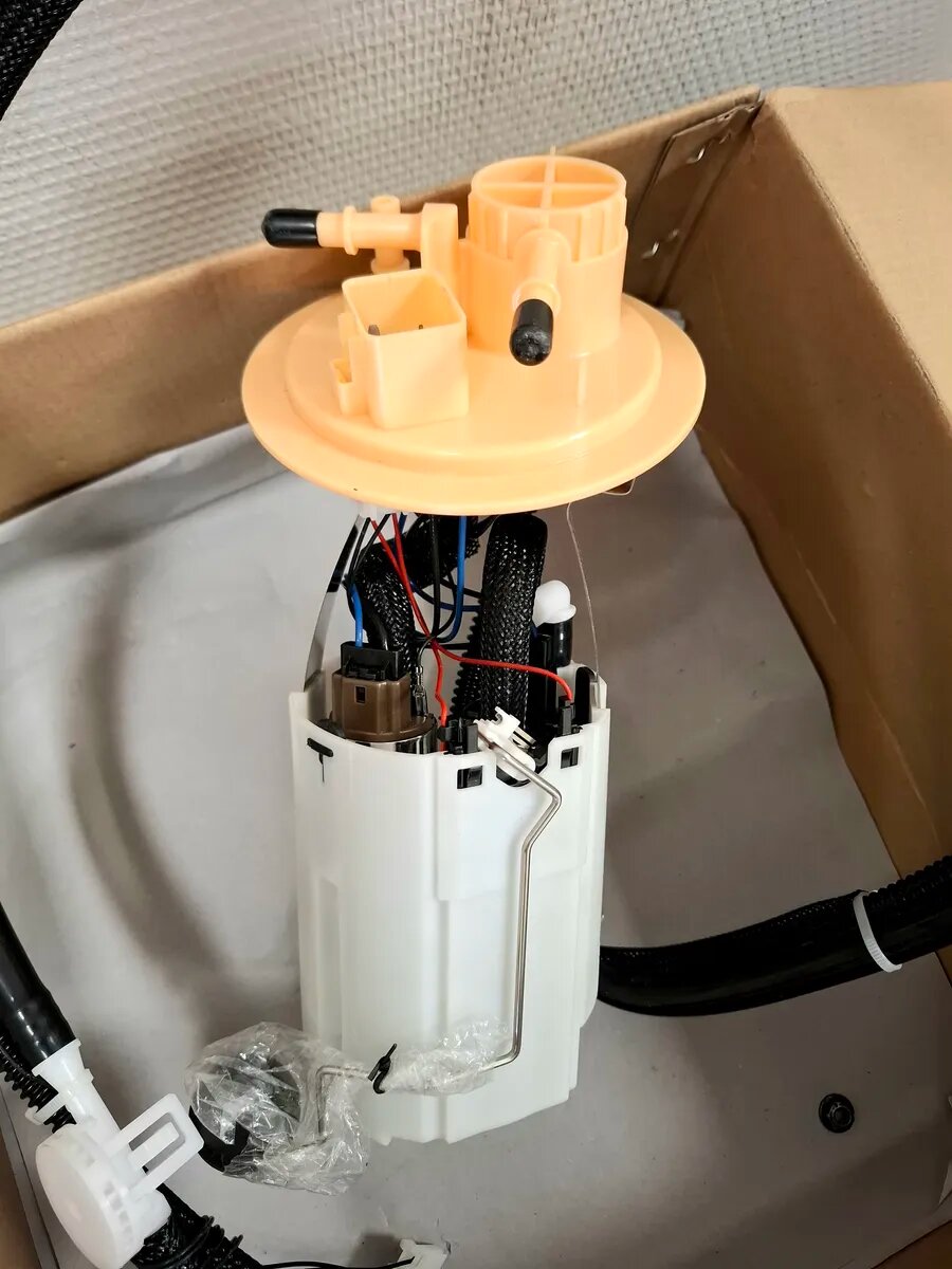 Насос топливный