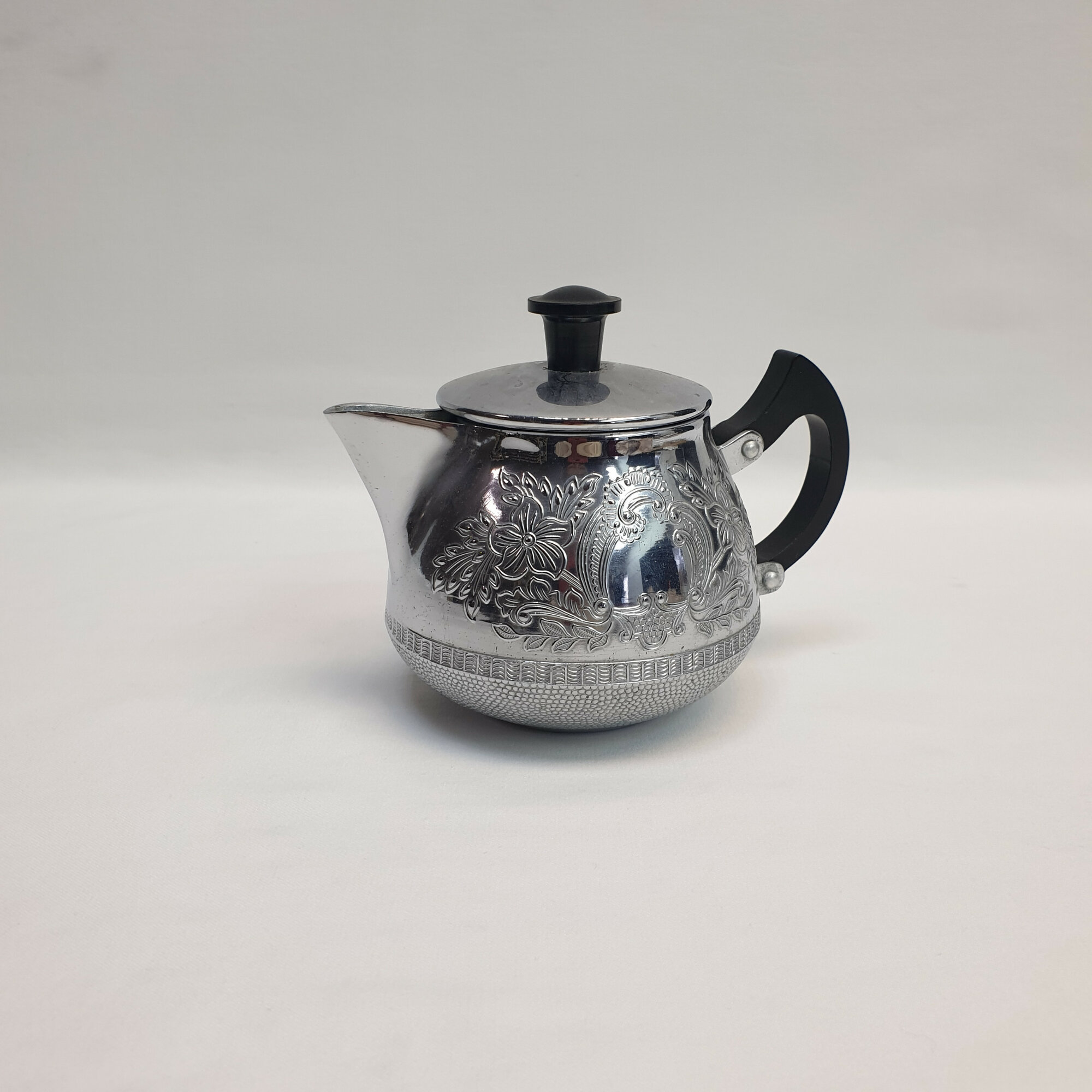 Винтажный чайник Власть советов, металл пластик 0.3 л, СССР